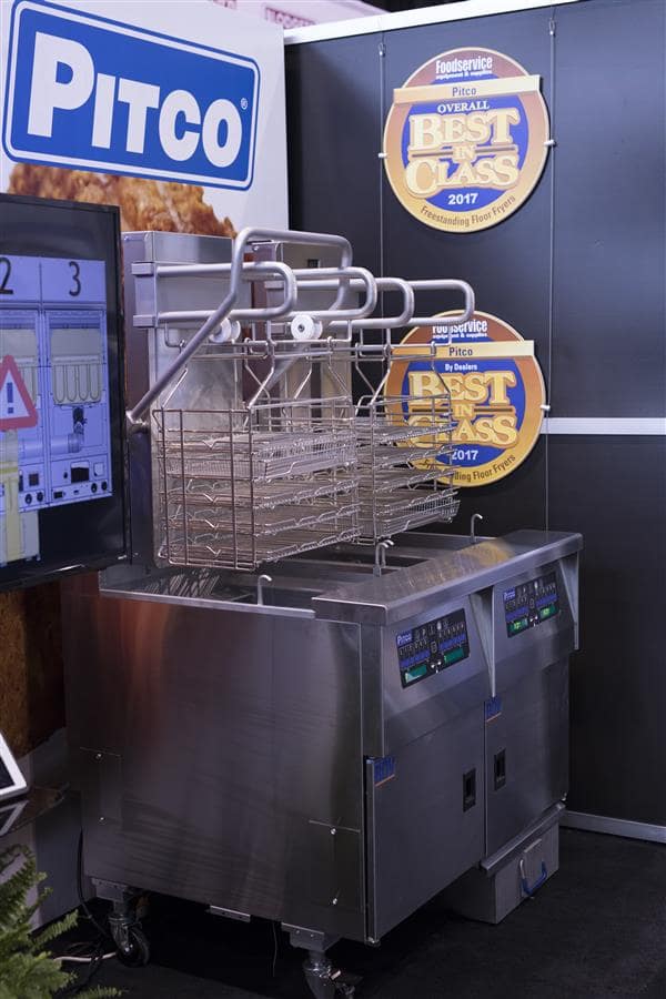 Pitco SSHLV14-C/FD Solstice Supreme™ 32 lb. Gas Floor Model Full Pot Fryer